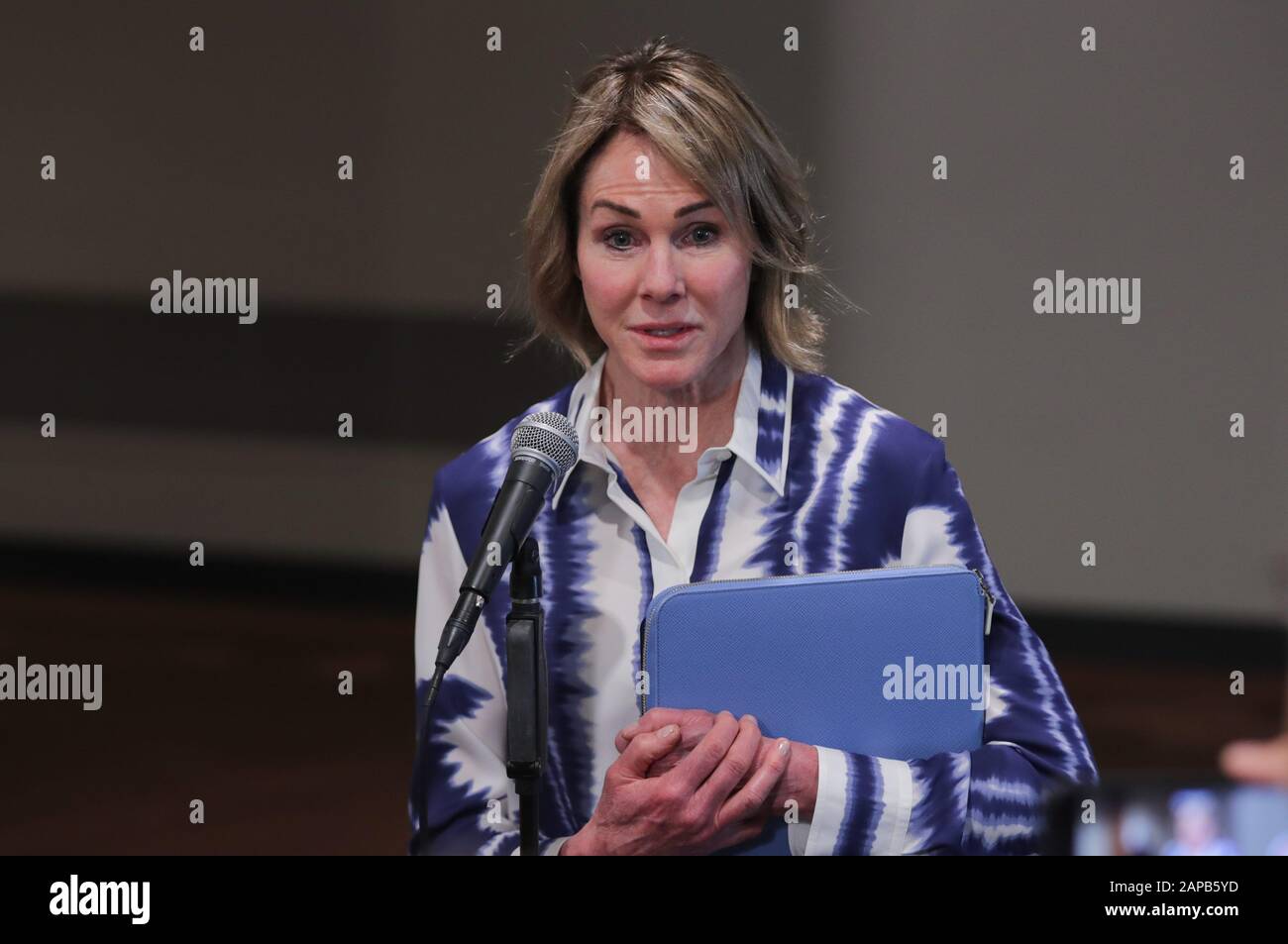 Kelly Craft High Resolution Stock Photography and Images - Alamy