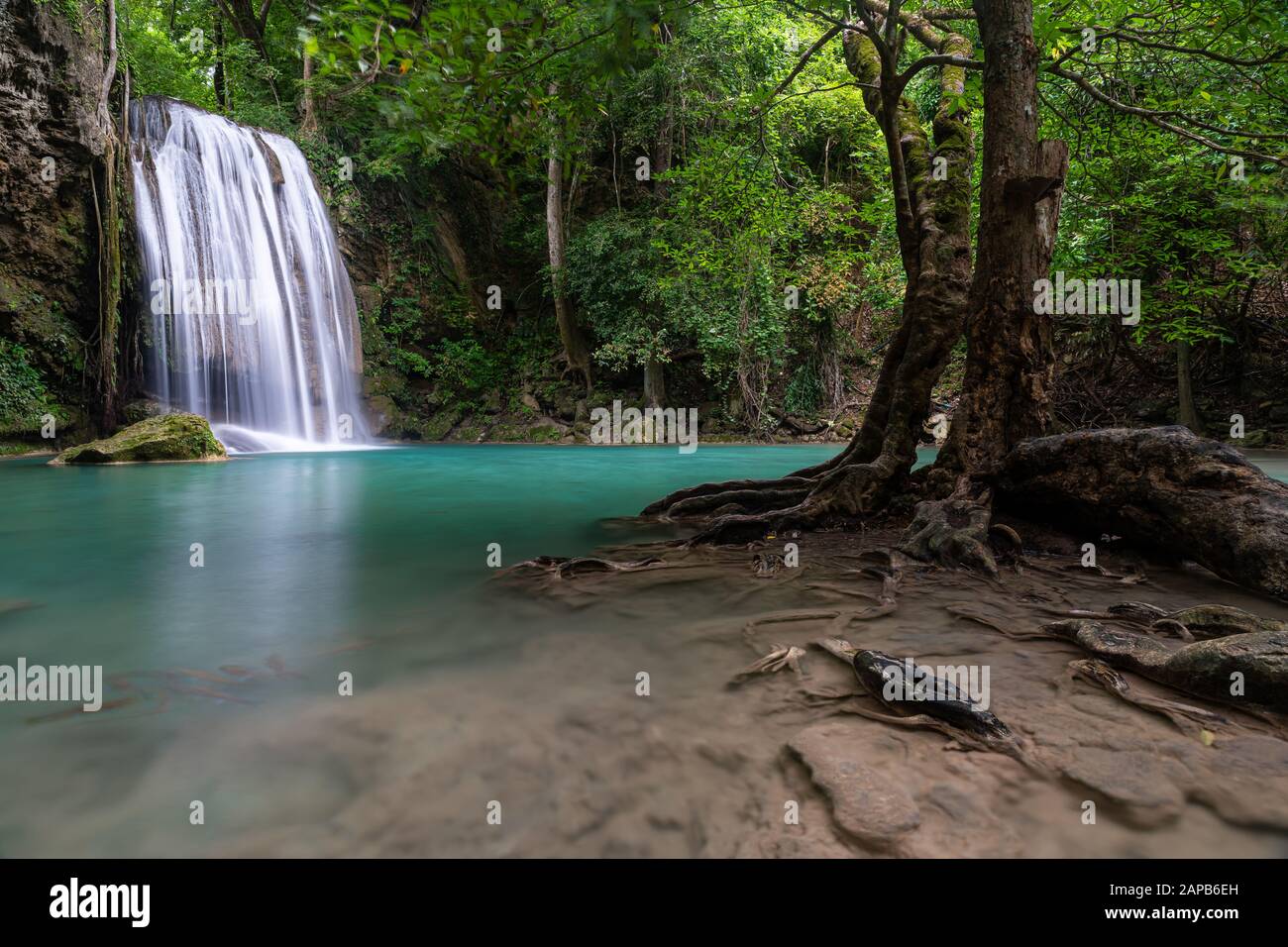 Three tier waterfall hi-res stock photography and images - Alamy