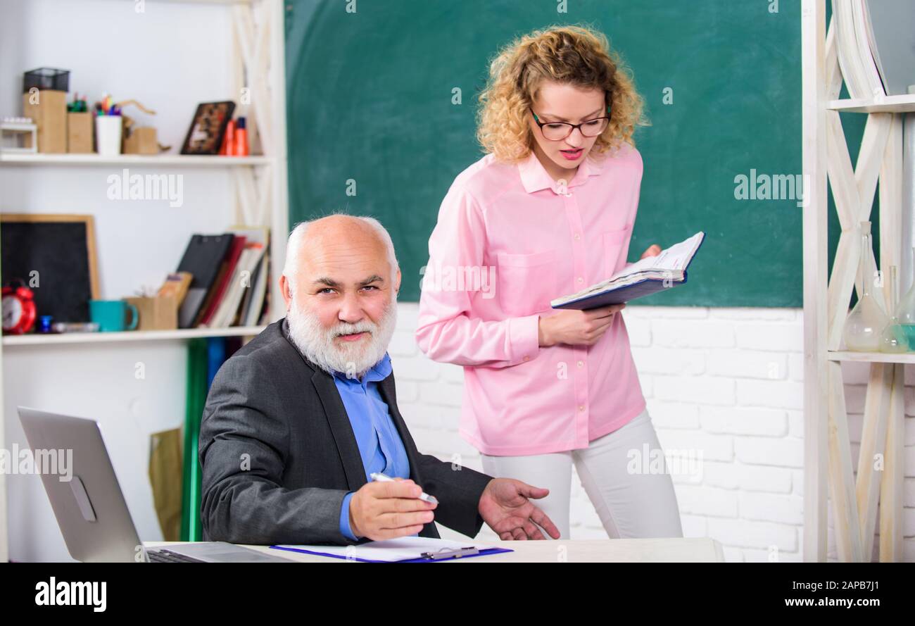 Student puzzled by some information. Student asking teacher about task ...