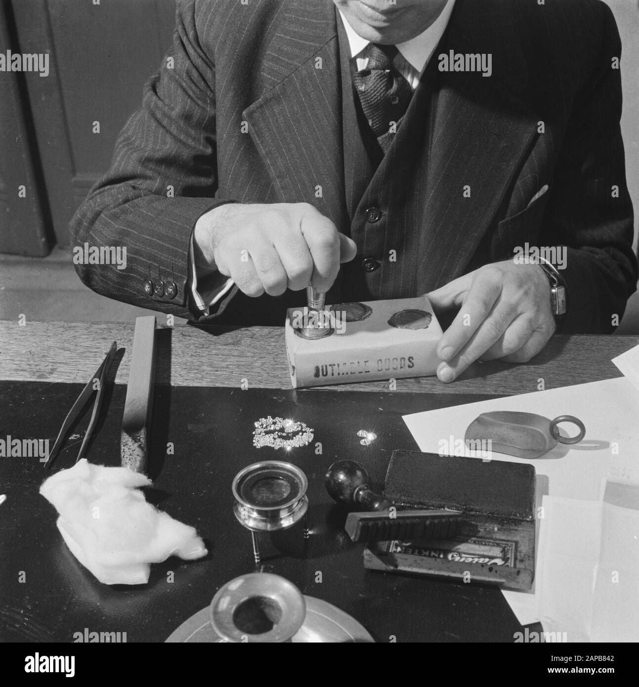 Cutting processes Black and White Stock Photos & Images - Alamy