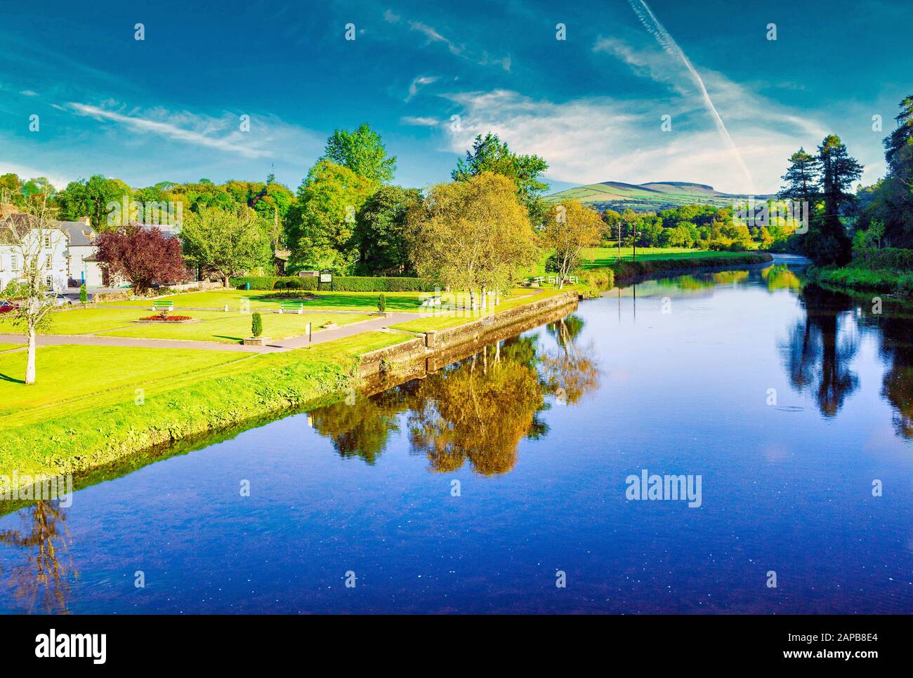 River nore bank hi-res stock photography and images - Alamy