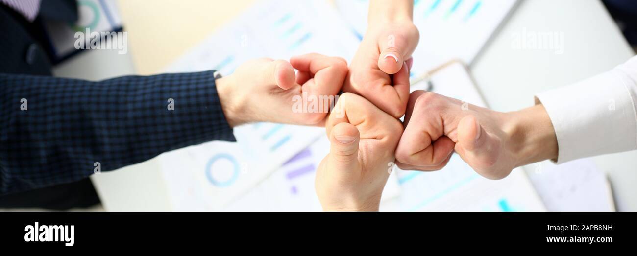 Smart people hi-res stock photography and images - Alamy