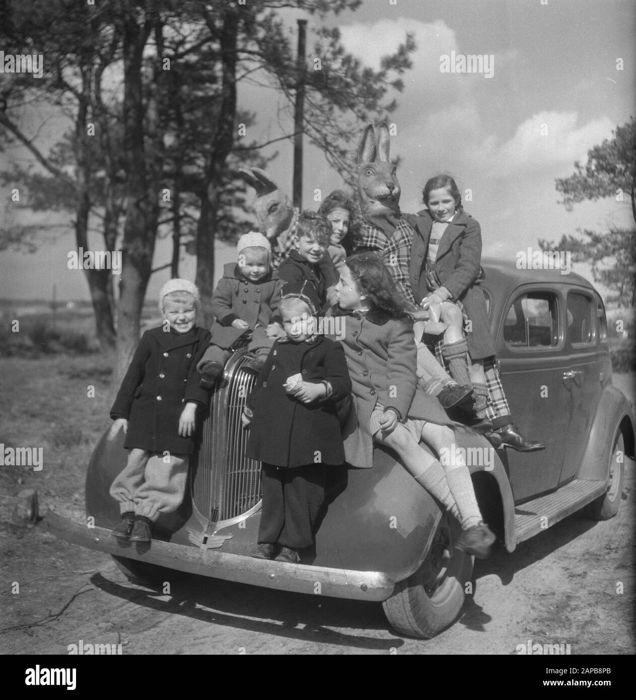 Easter bunny egg Black and White Stock Photos & Images - Alamy