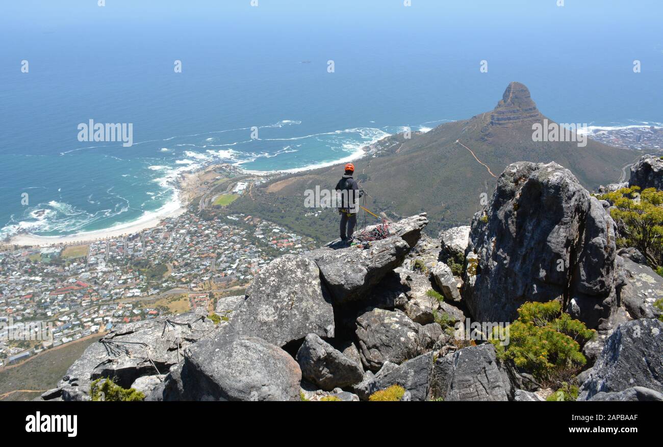 Mountain table abseil hi-res stock photography and images - Alamy