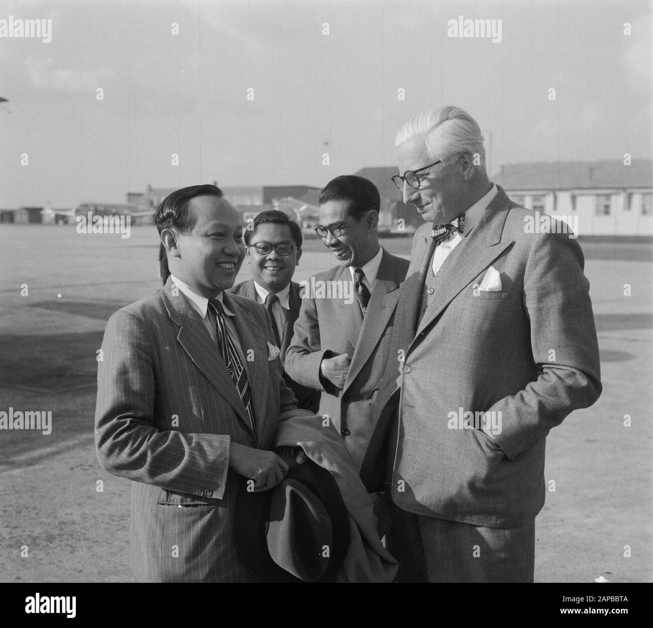 Indonesian ambassador Black and White Stock Photos & Images - Alamy