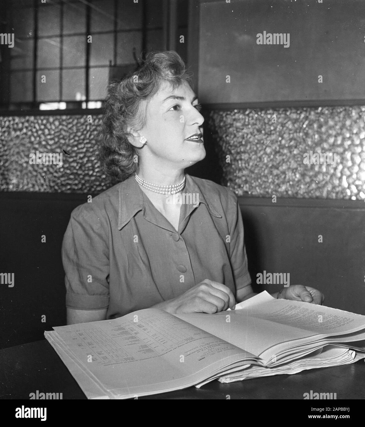 The journalist Jeanne Roos, working at one of the Amsterdam daily ...