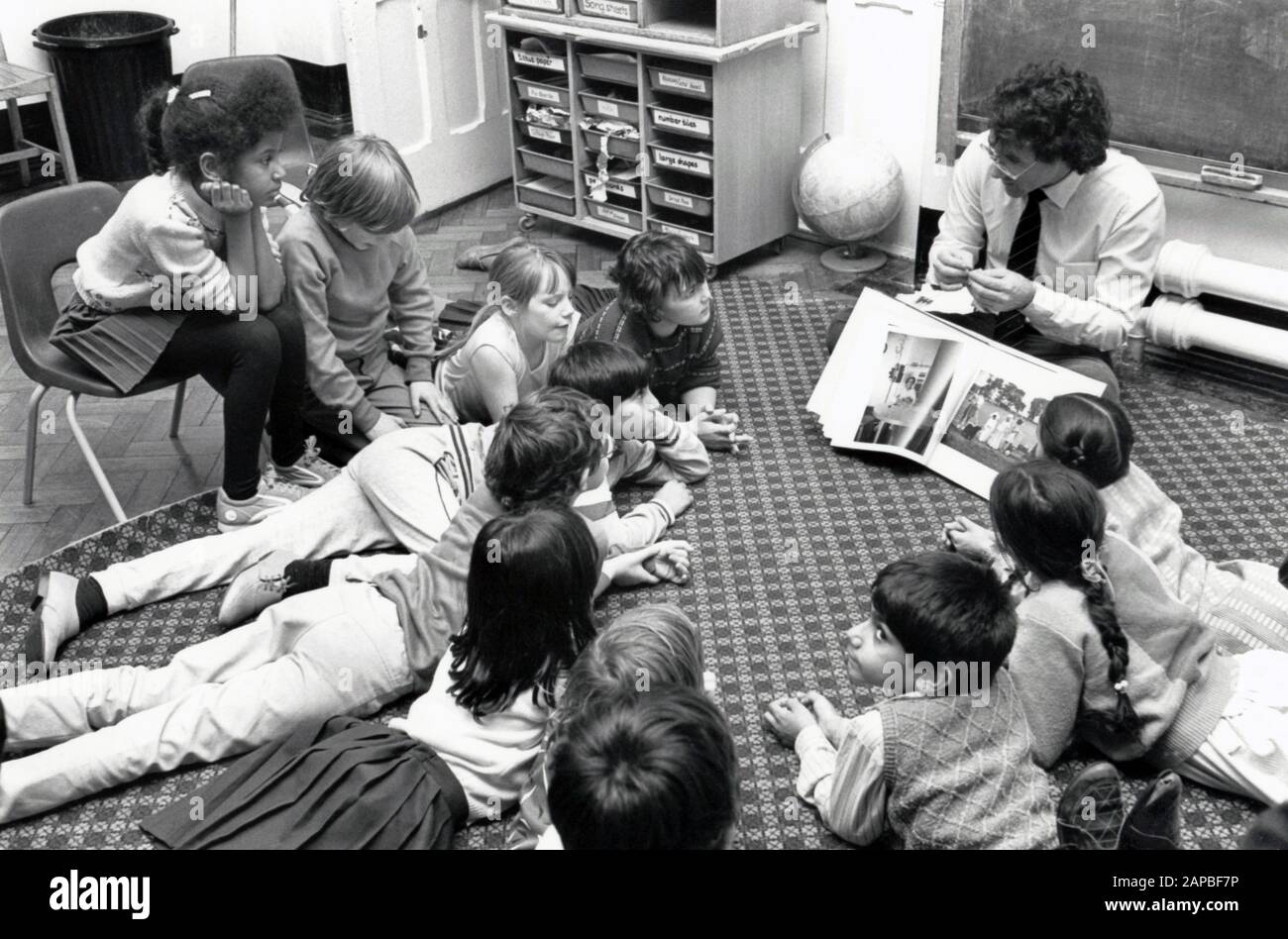 Primary school, Nottingham UK 1986 Stock Photo - Alamy