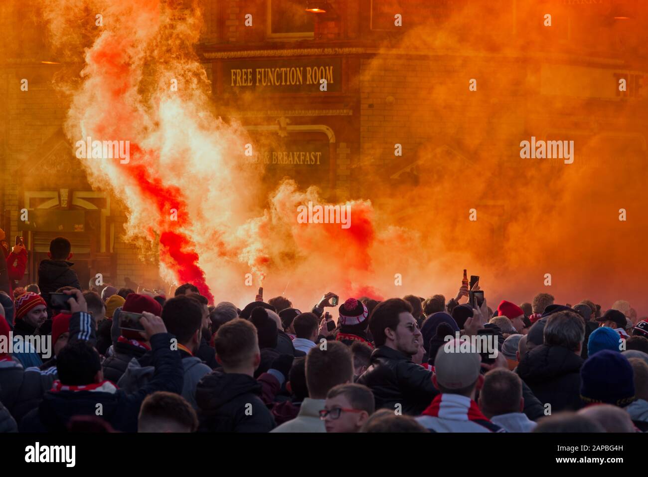 LFC fans give the team coach a fantastic reception as they arrive for ...