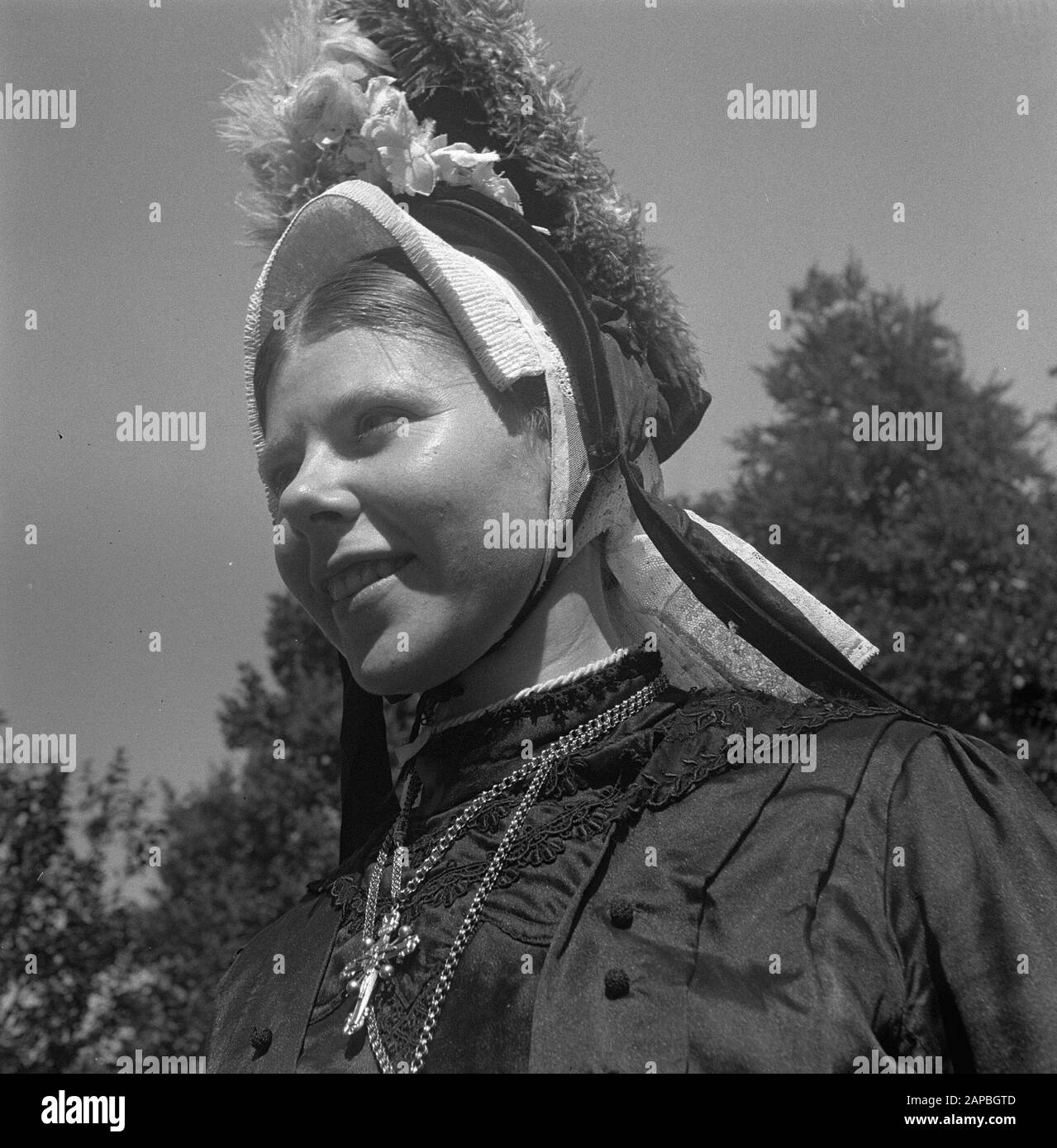 Farmer in traditional attire hi-res stock photography and images - Alamy