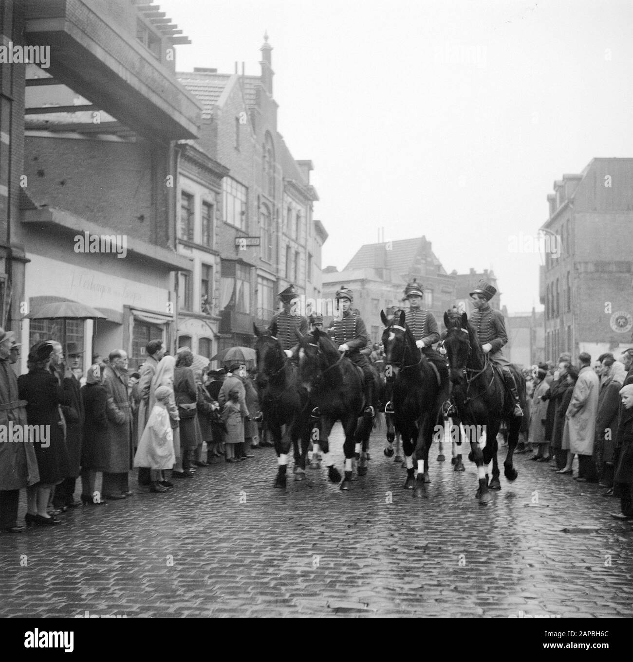 Carnival Venlo. Hussaren Date: 8 February 1948 Location: Limburg, Venlo ...
