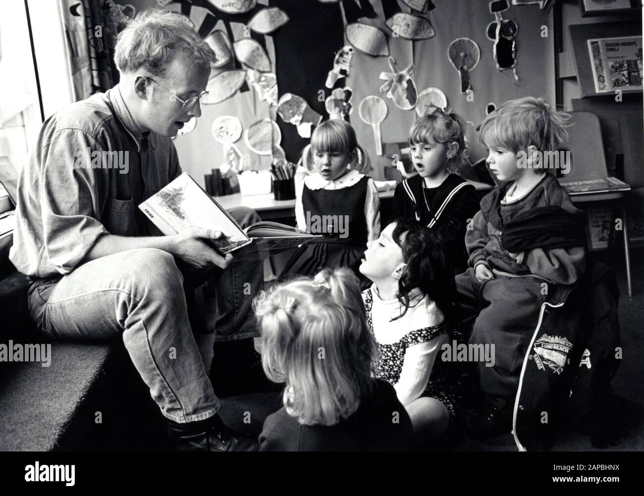 Primary school Nottingham UK 1995 Stock Photo - Alamy