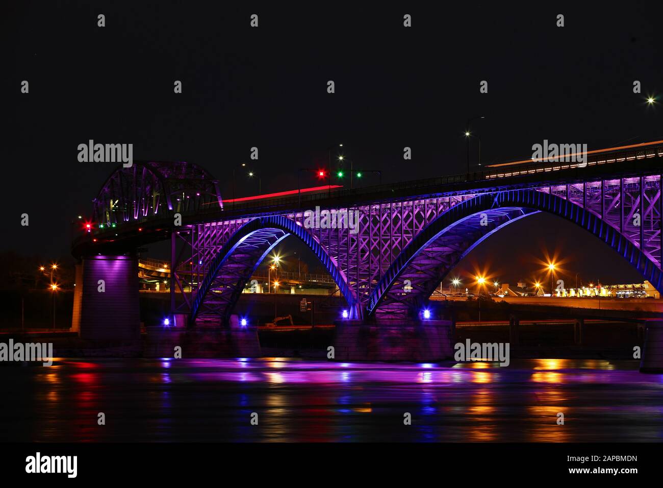 International peace bridge border hi-res stock photography and images ...