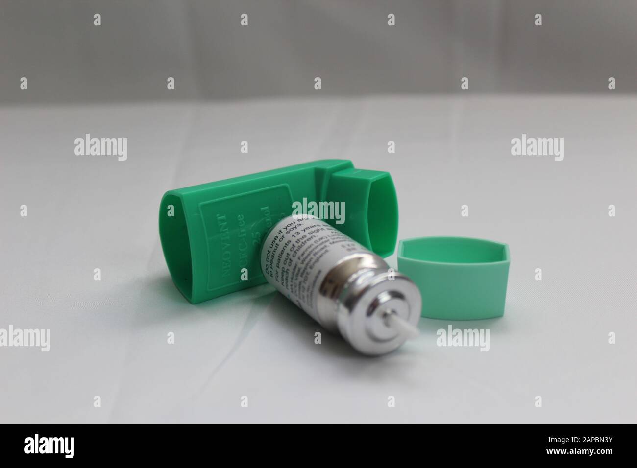 Aero inhaler hi-res stock photography and images - Alamy