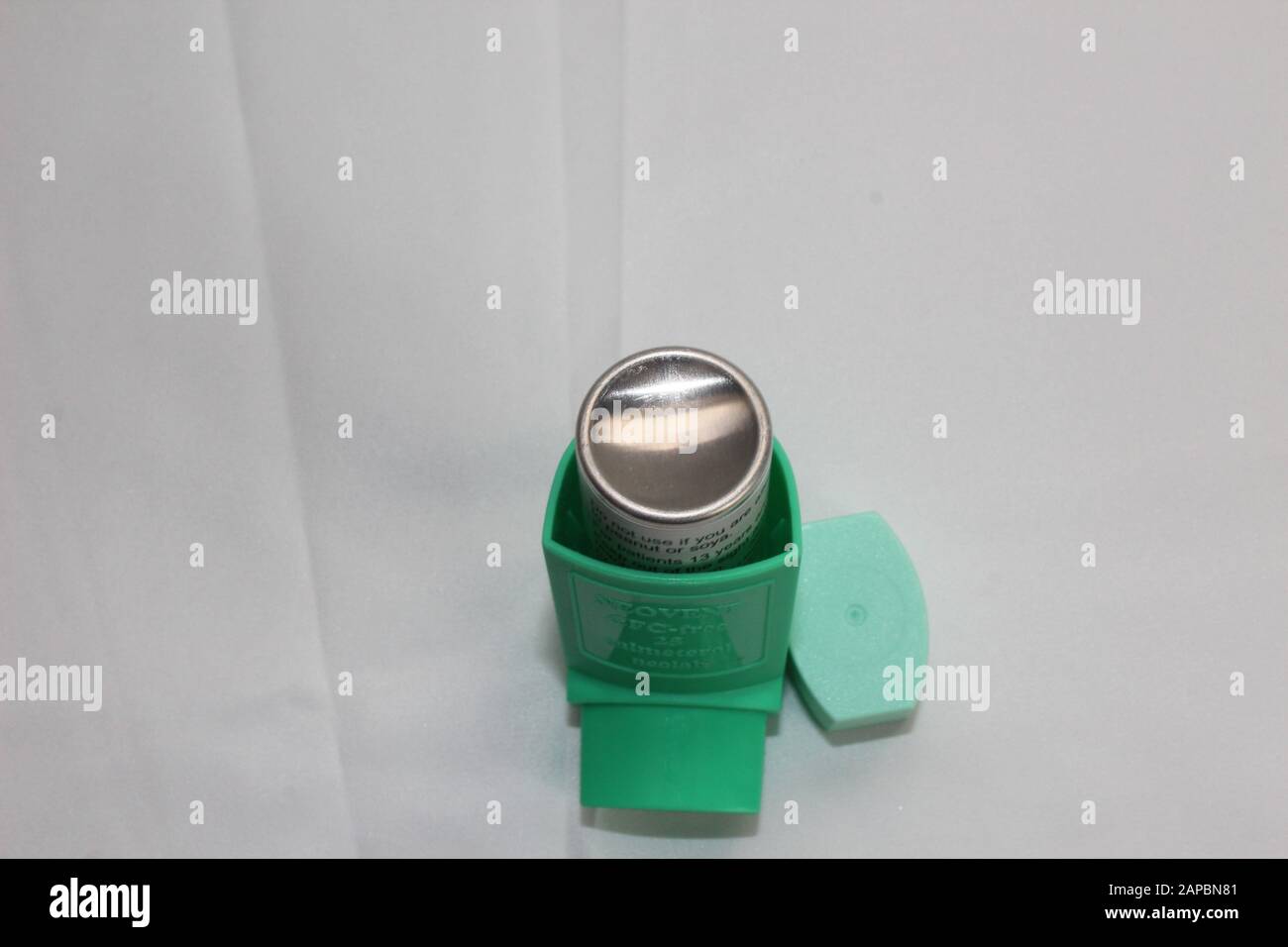 Aero inhaler hi-res stock photography and images - Alamy