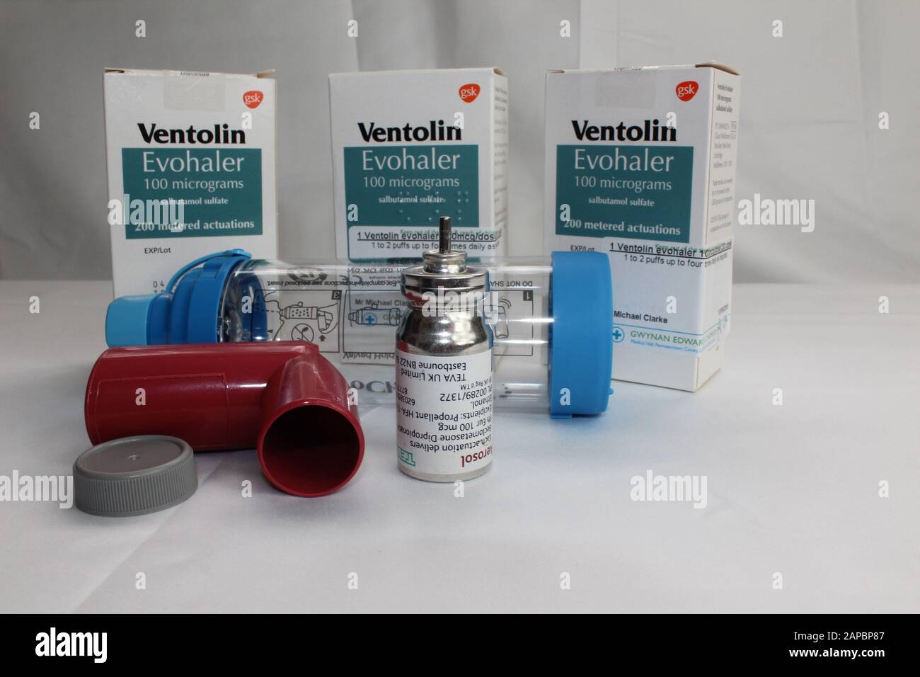 Aero inhaler hi-res stock photography and images - Alamy