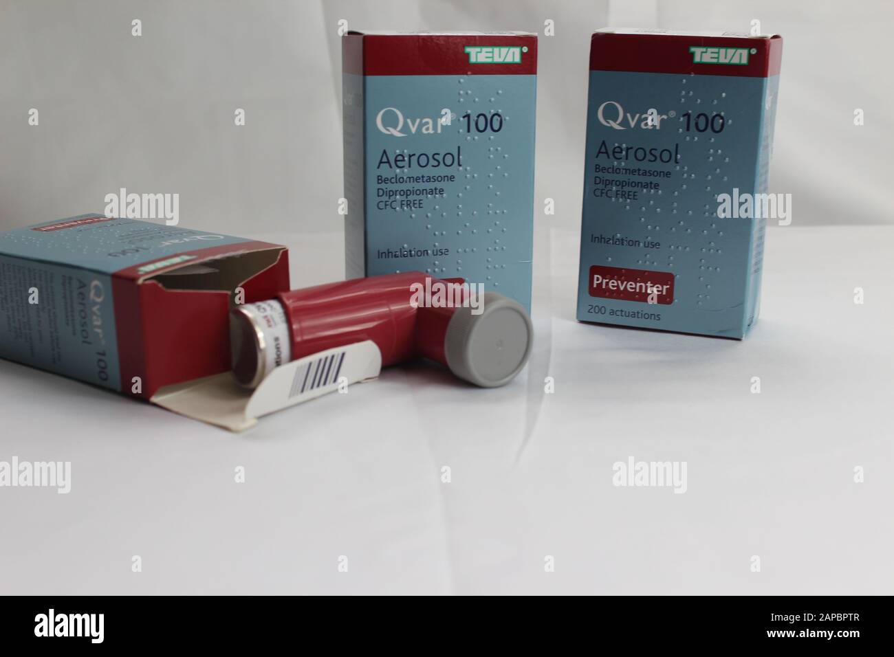 Aero inhaler hi-res stock photography and images - Alamy