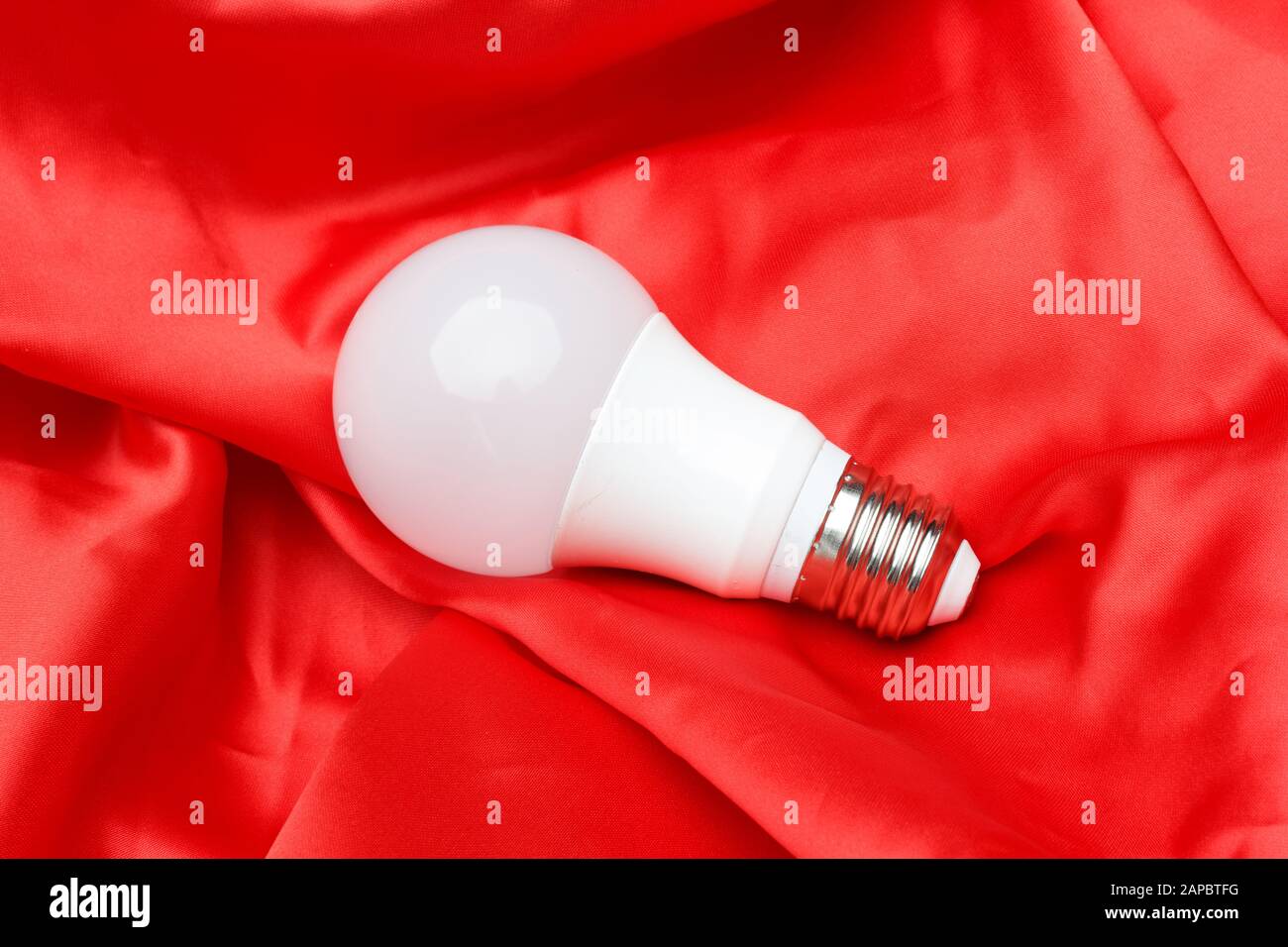 Filament bulb, LED light, fluorescent lights, different types of light ...