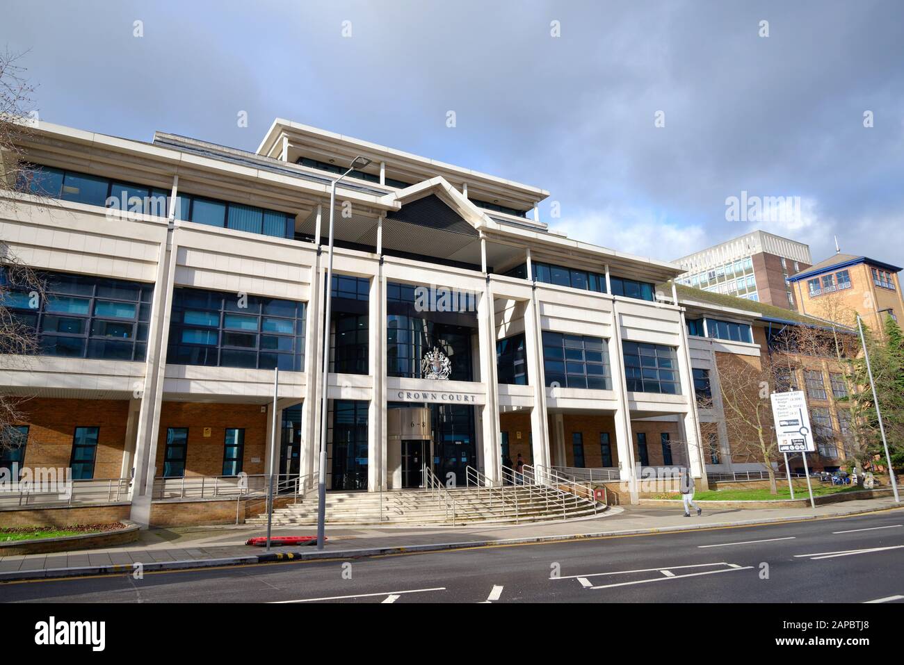 Exterior of kingston crown court hi-res stock photography and images ...