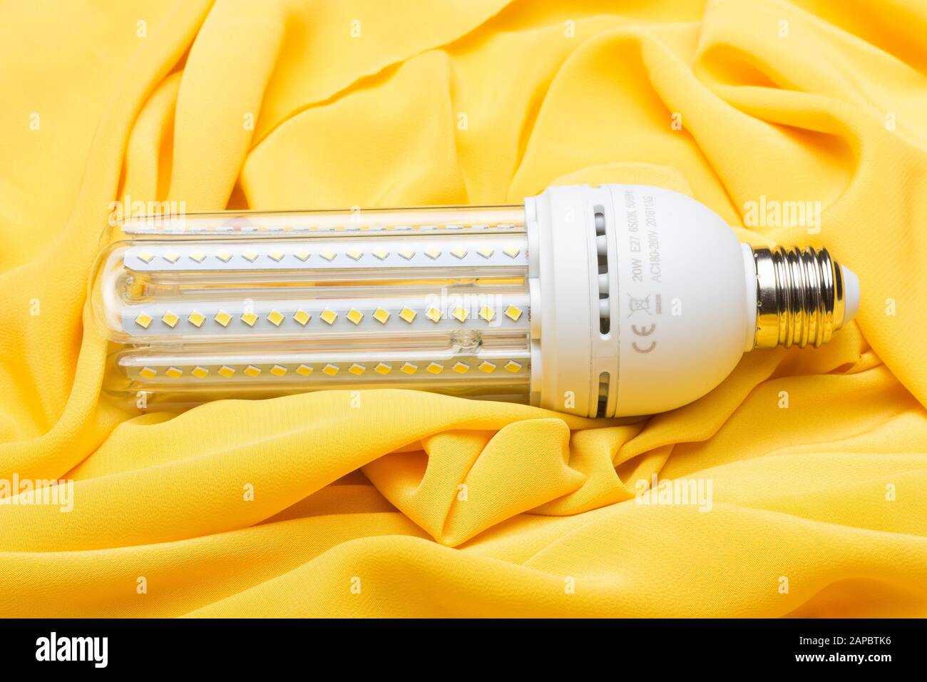 Filament bulb, LED light, fluorescent lights, different types of light ...