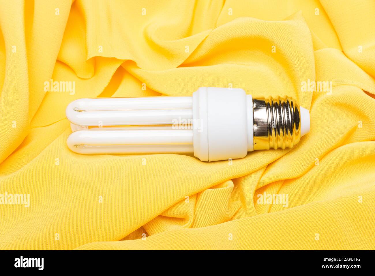 Filament bulb, LED light, fluorescent lights, different types of light ...