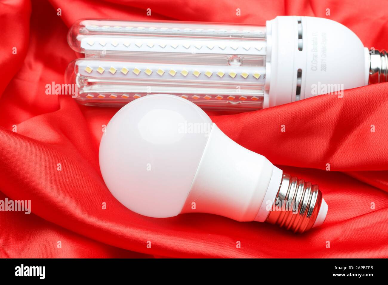 Filament bulb, LED light, fluorescent lights, different types of light ...