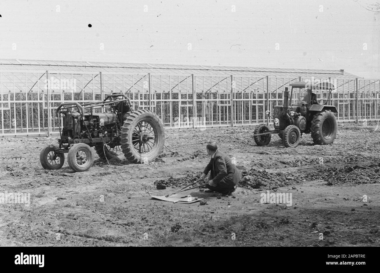 5x5 Tilting tractor Date: undated Keywords: protections, tractors Stock ...