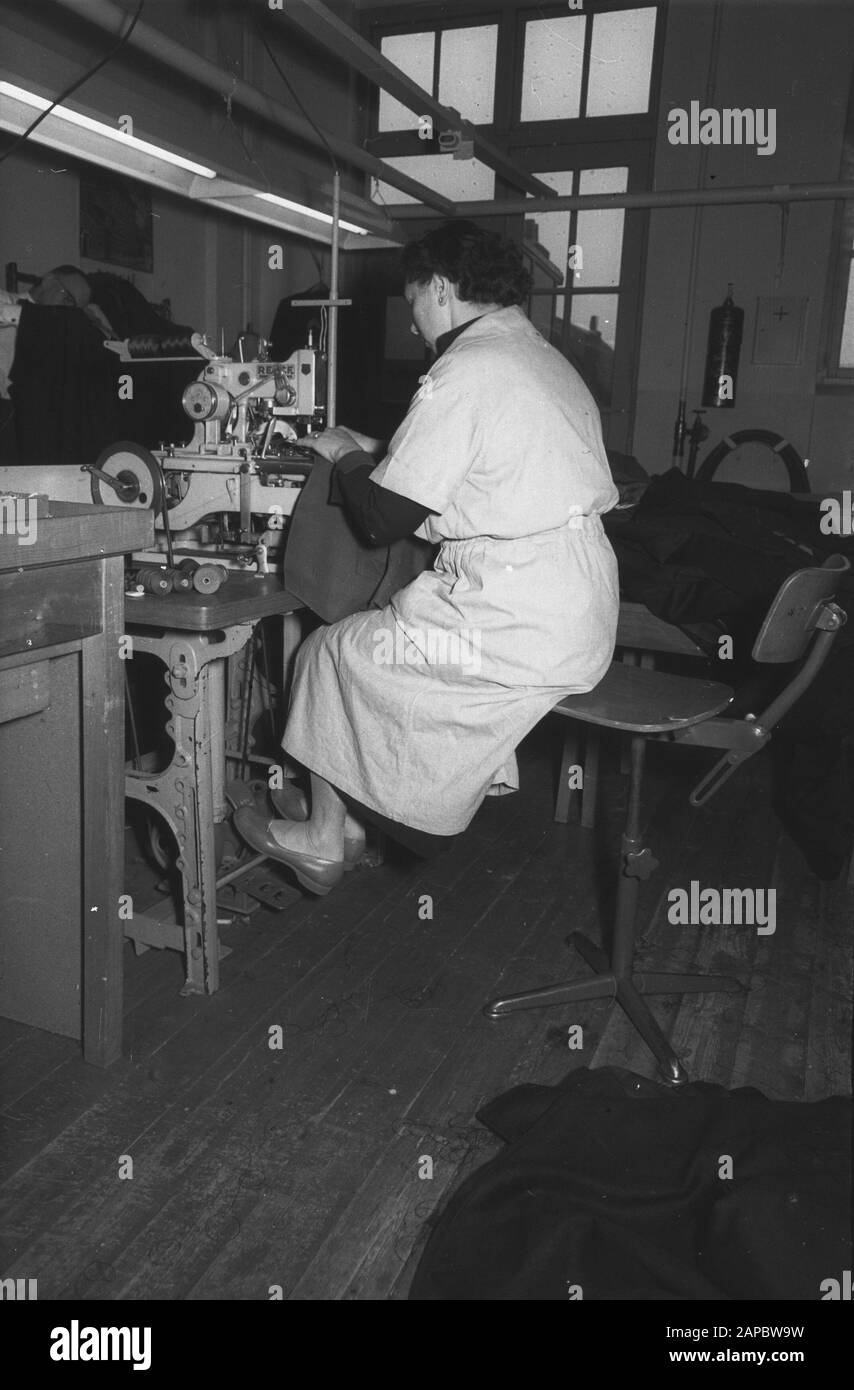 Manual work labor labour Black and White Stock Photos & Images - Alamy