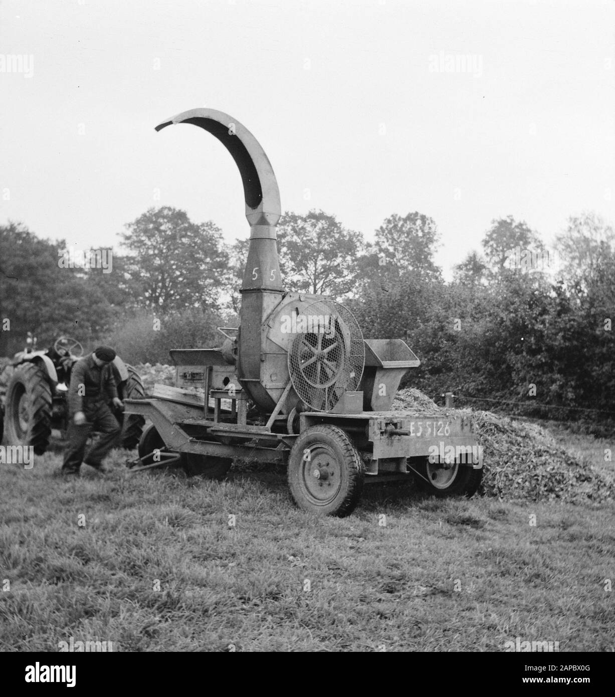 Machine secured Black and White Stock Photos & Images - Alamy