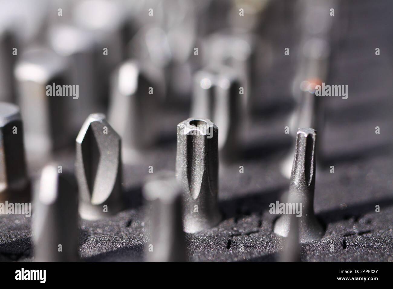 Makro close up of tool box with set of different types screw drive ...