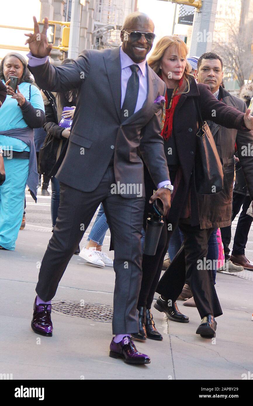 New York, NY, USA. 22nd Jan, 2020. Terry Crews seen exiting Build ...