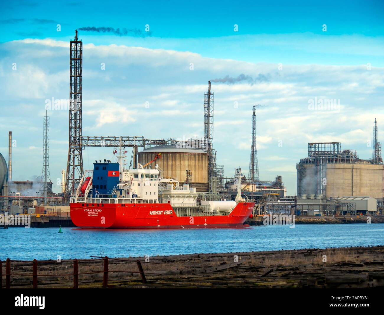 Lpg carrier hi-res stock photography and images - Alamy