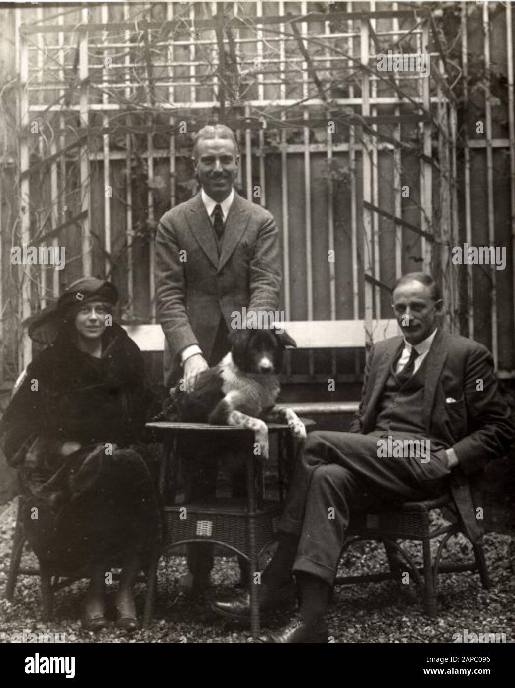 In the middle the famous English captain J. Finch climber of Mount ...
