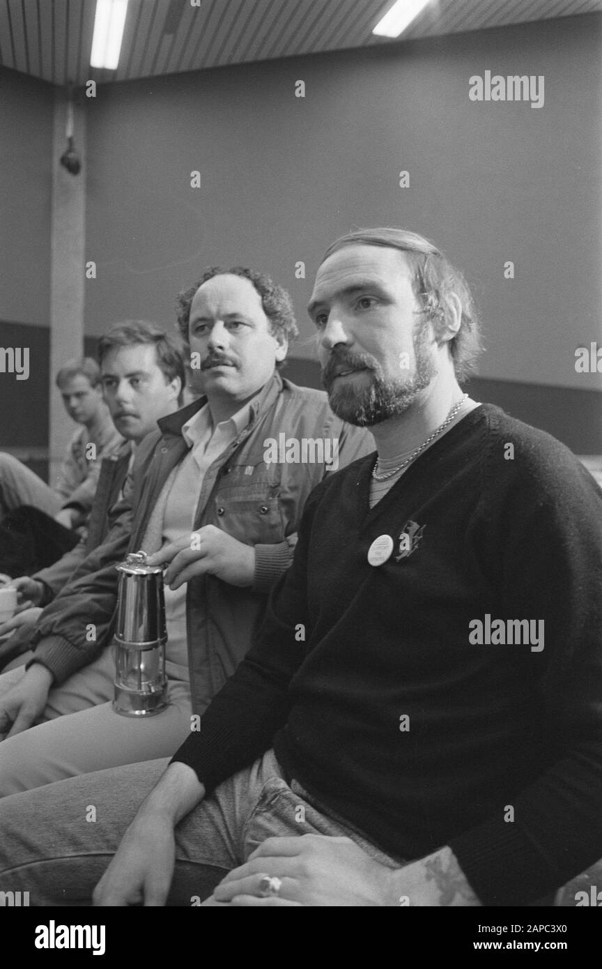 Miners strike 1984 Black and White Stock Photos & Images - Alamy