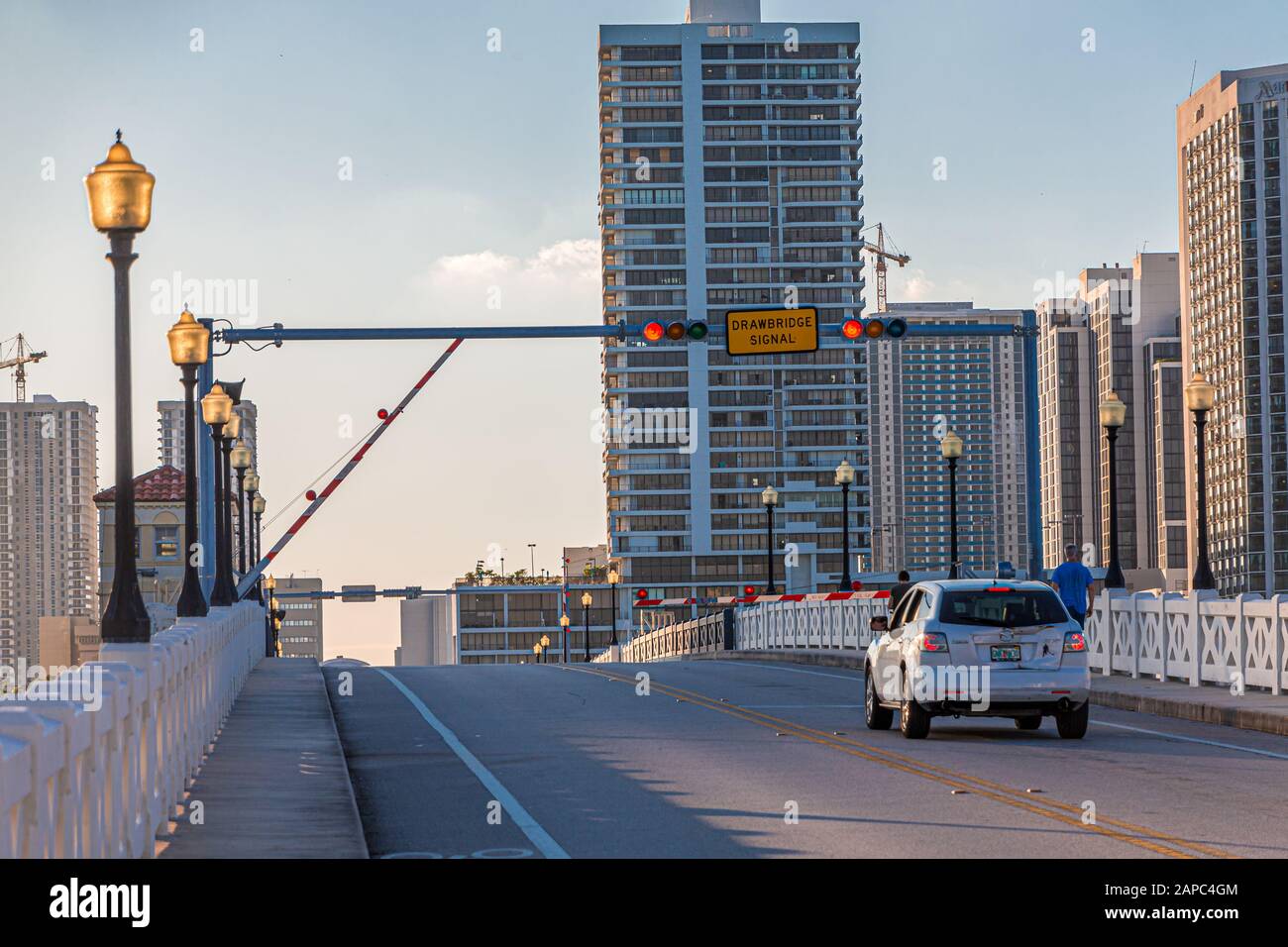Drawbridge Signal Closing Stock Photo - Alamy