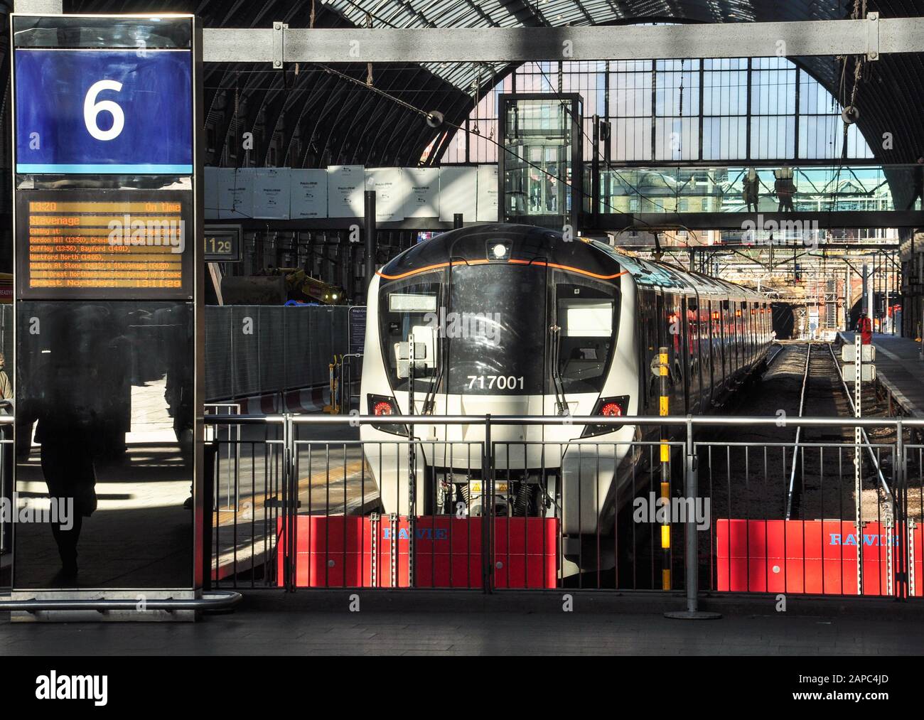 Class 717 EMU at platform 6 of King's Cross railway station, London ...