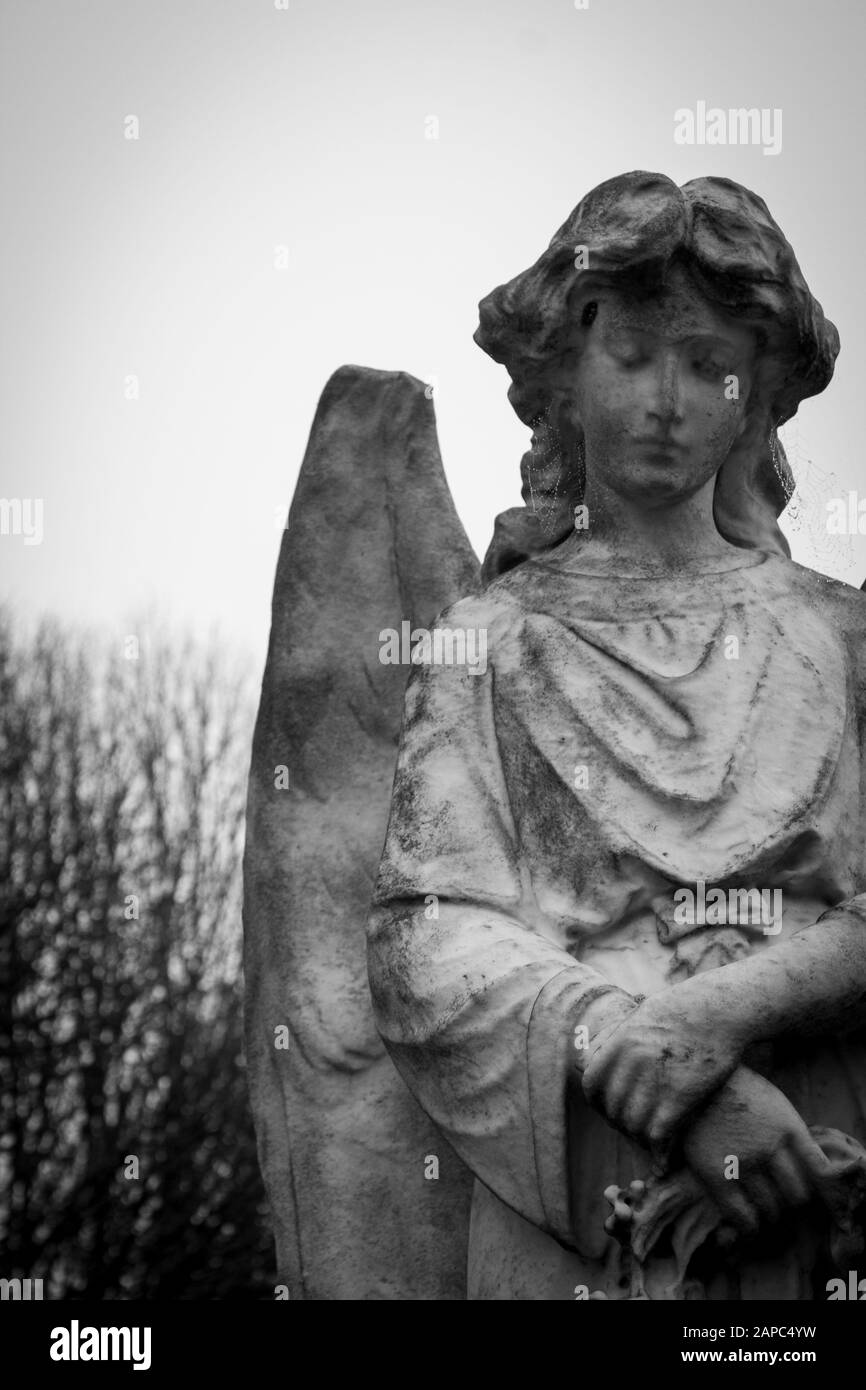 Marble angels Black and White Stock Photos & Images - Alamy