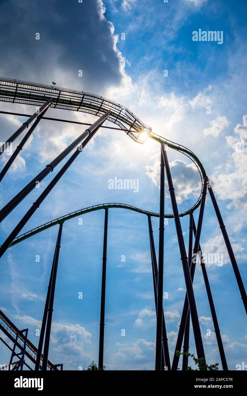 Green Lantern Stand Up Roller Coaster