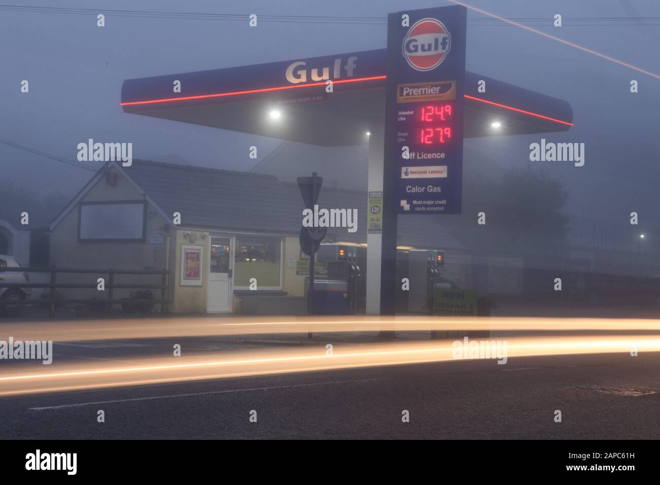 Petrol station canopy hi-res stock photography and images - Alamy