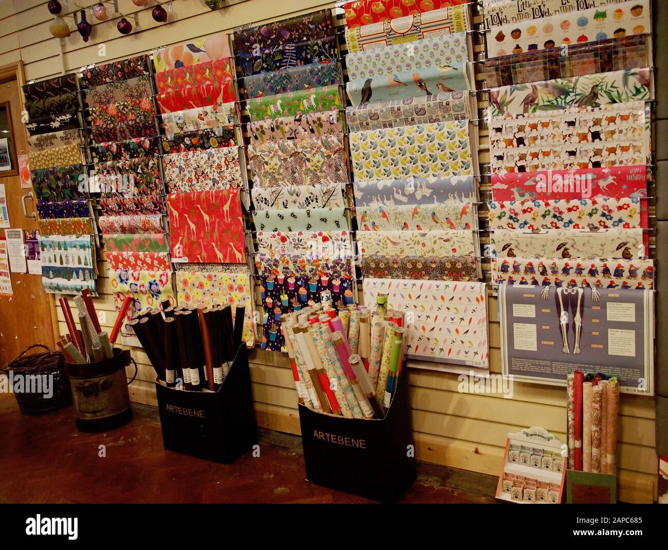 Paper racks hi-res stock photography and images - Alamy