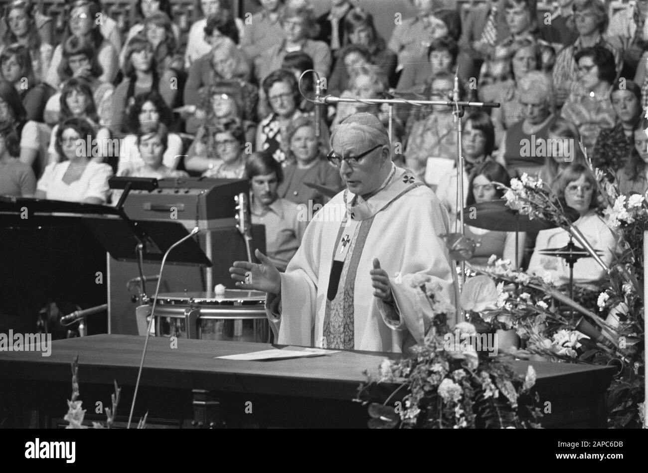 Institution of the eucharist Black and White Stock Photos & Images - Alamy