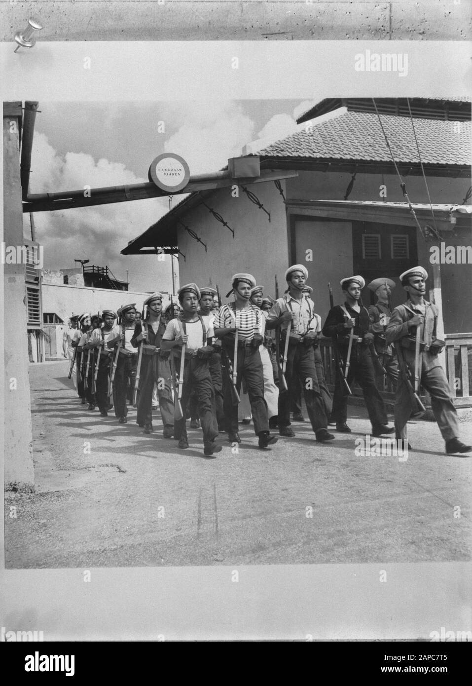 Wi [West Indies]/Anefo London series Description: A detachment of ...