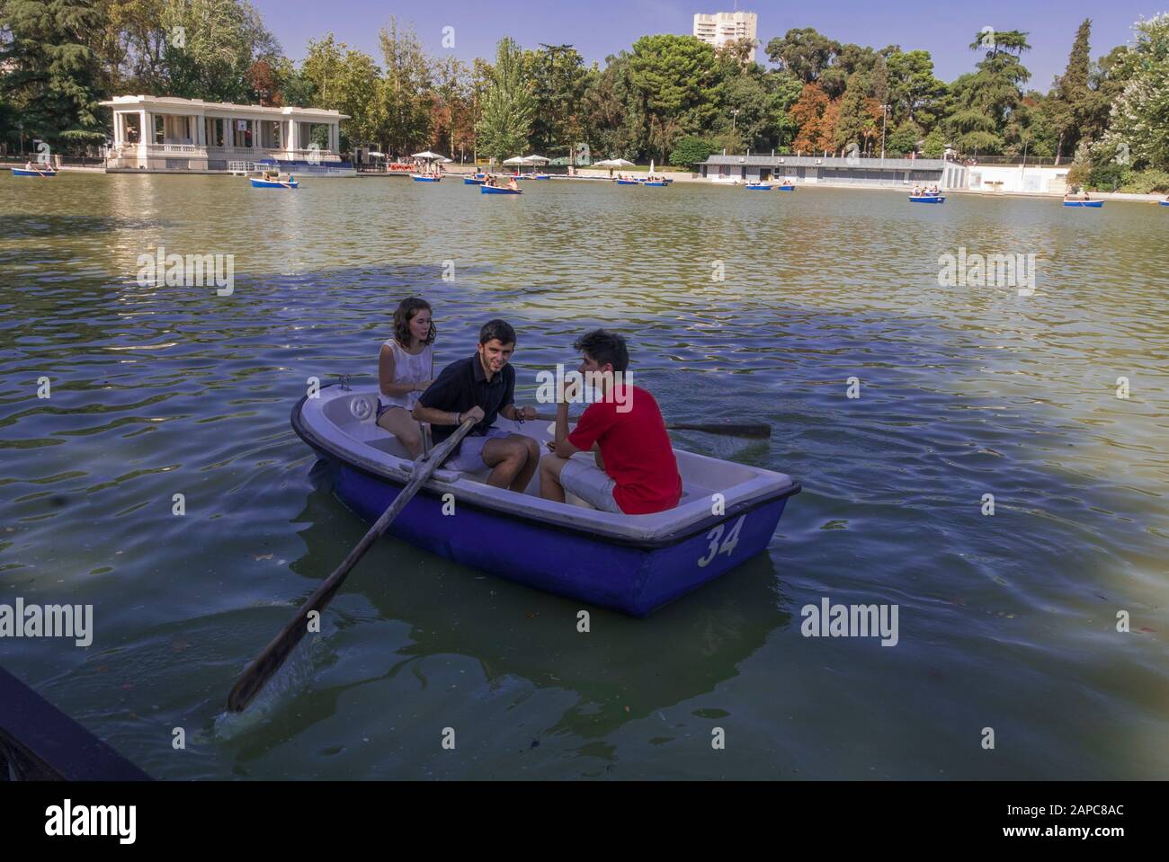 Boating on the lake in Retiro Park, Madrid, Spain Stock Photo - Alamy