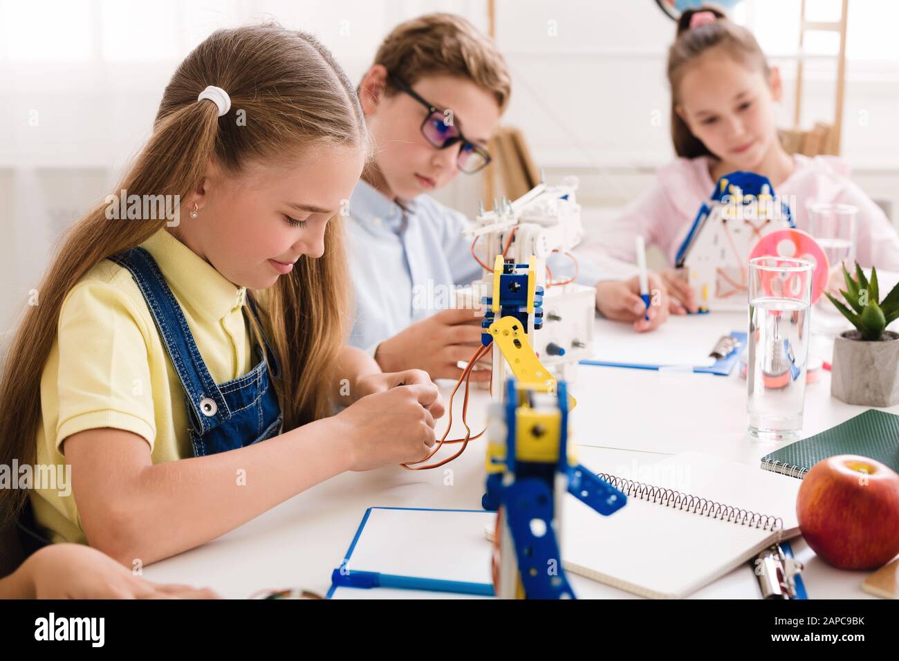Electrical class hi-res stock photography and images - Alamy