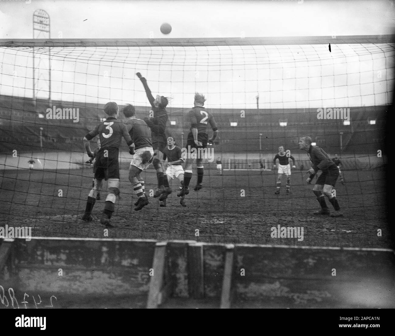 Football shirt shirts Black and White Stock Photos & Images - Alamy