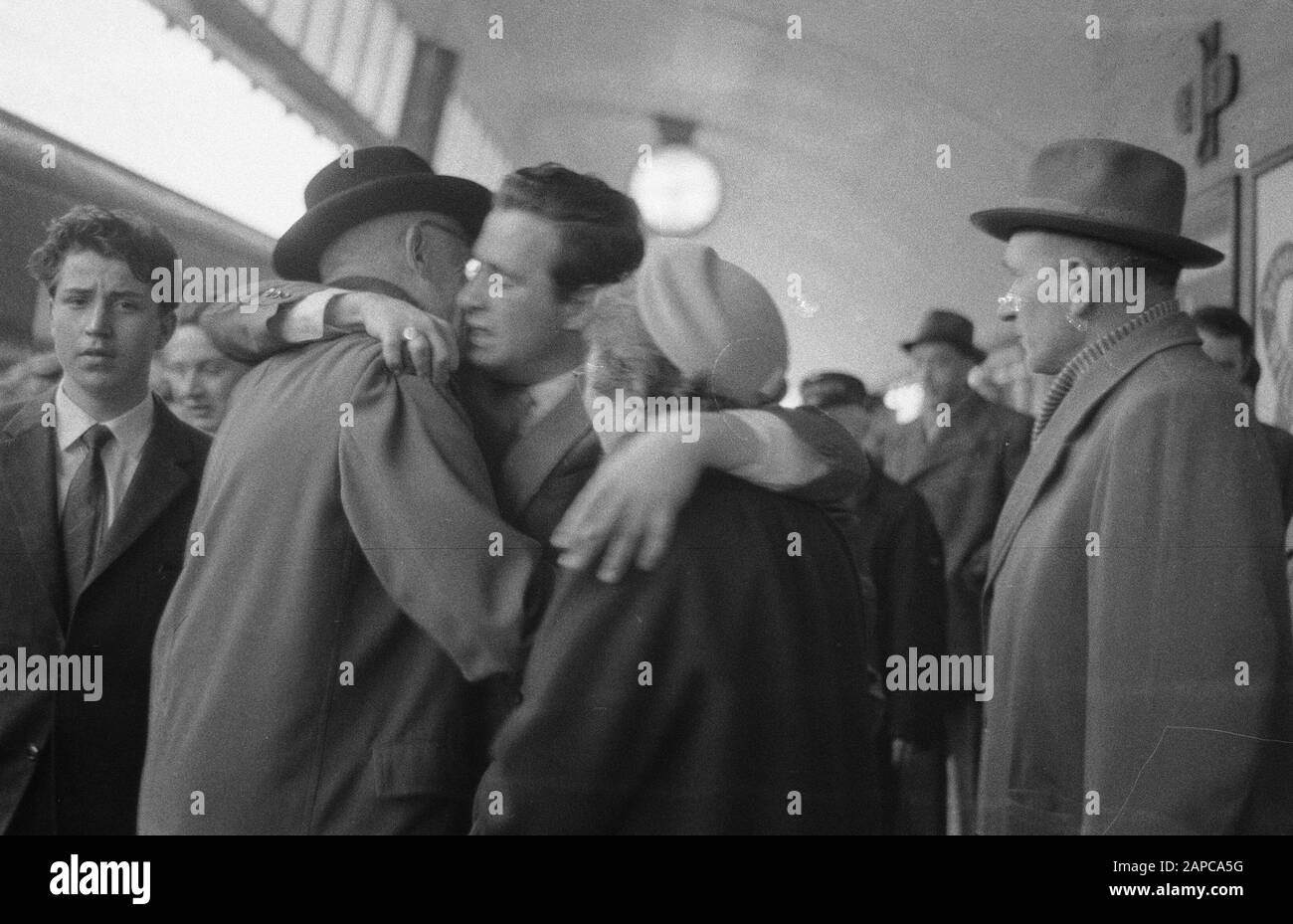 1960 family reunion hi-res stock photography and images - Alamy