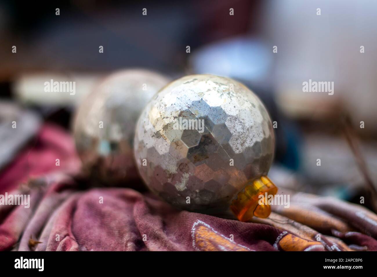 Close view of old abandoned objects on a crippled house Stock Photo - Alamy