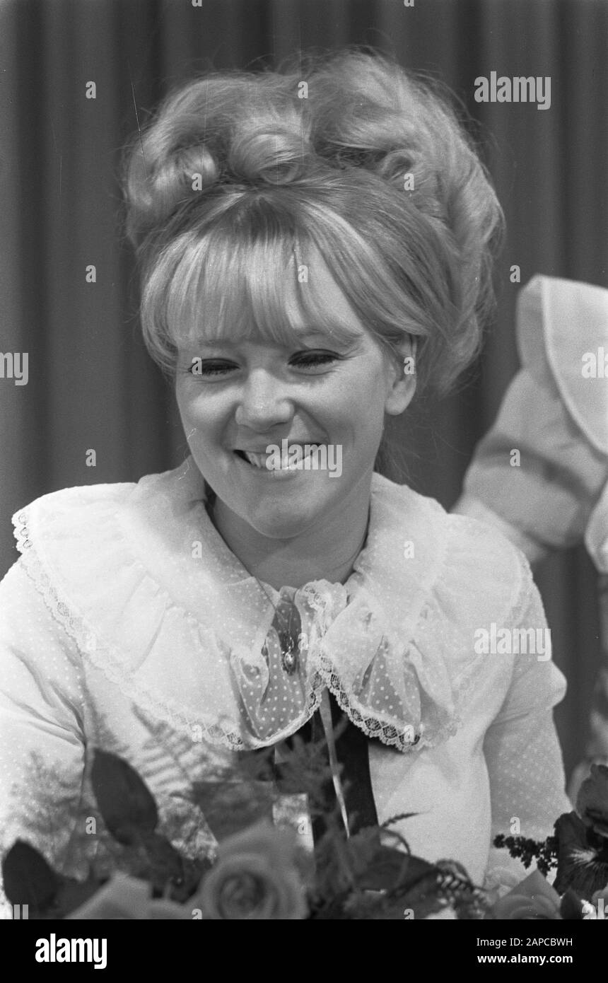 "julia foster" hi-res stock photography and images - Alamy