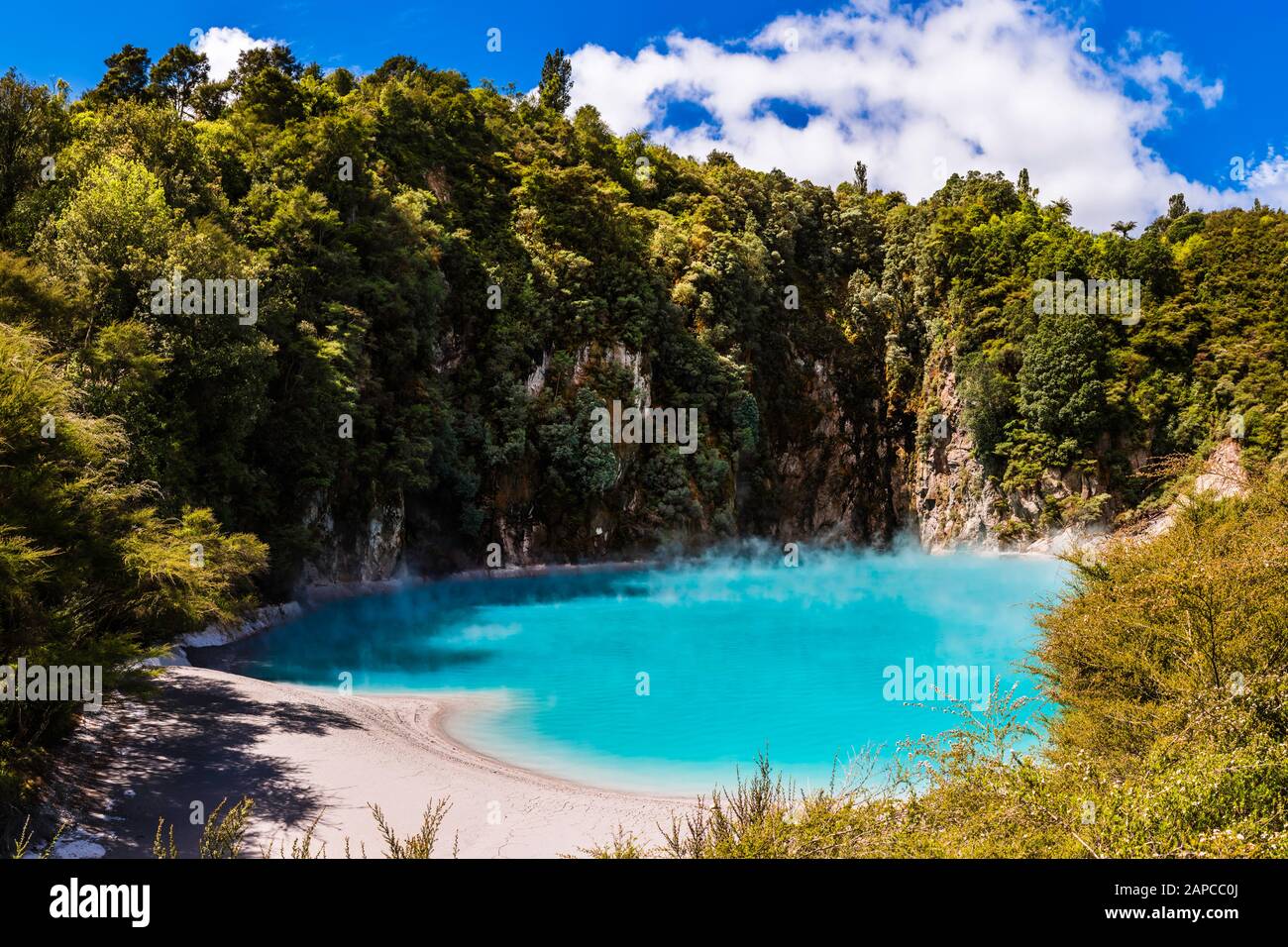 Inferno crater new zealand hi-res stock photography and images - Alamy