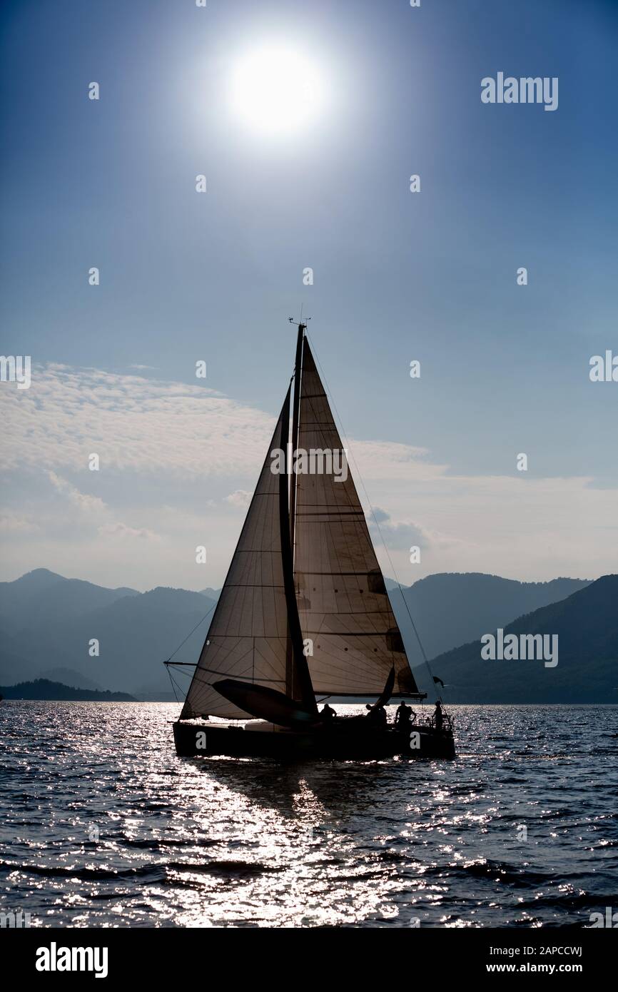 Sport sailing silhouette hi-res stock photography and images - Alamy