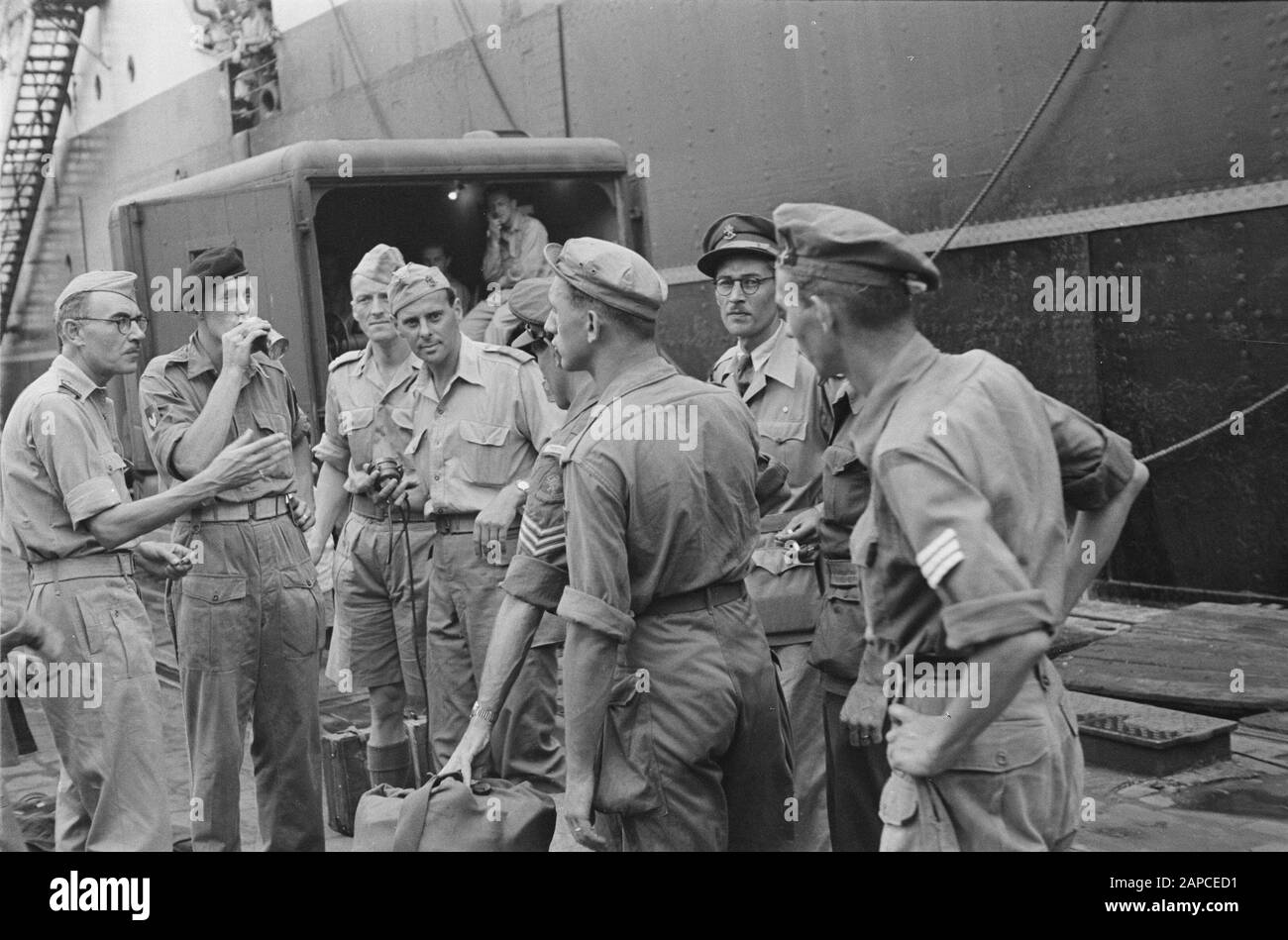 Radio broadcast middle east hi-res stock photography and images - Alamy